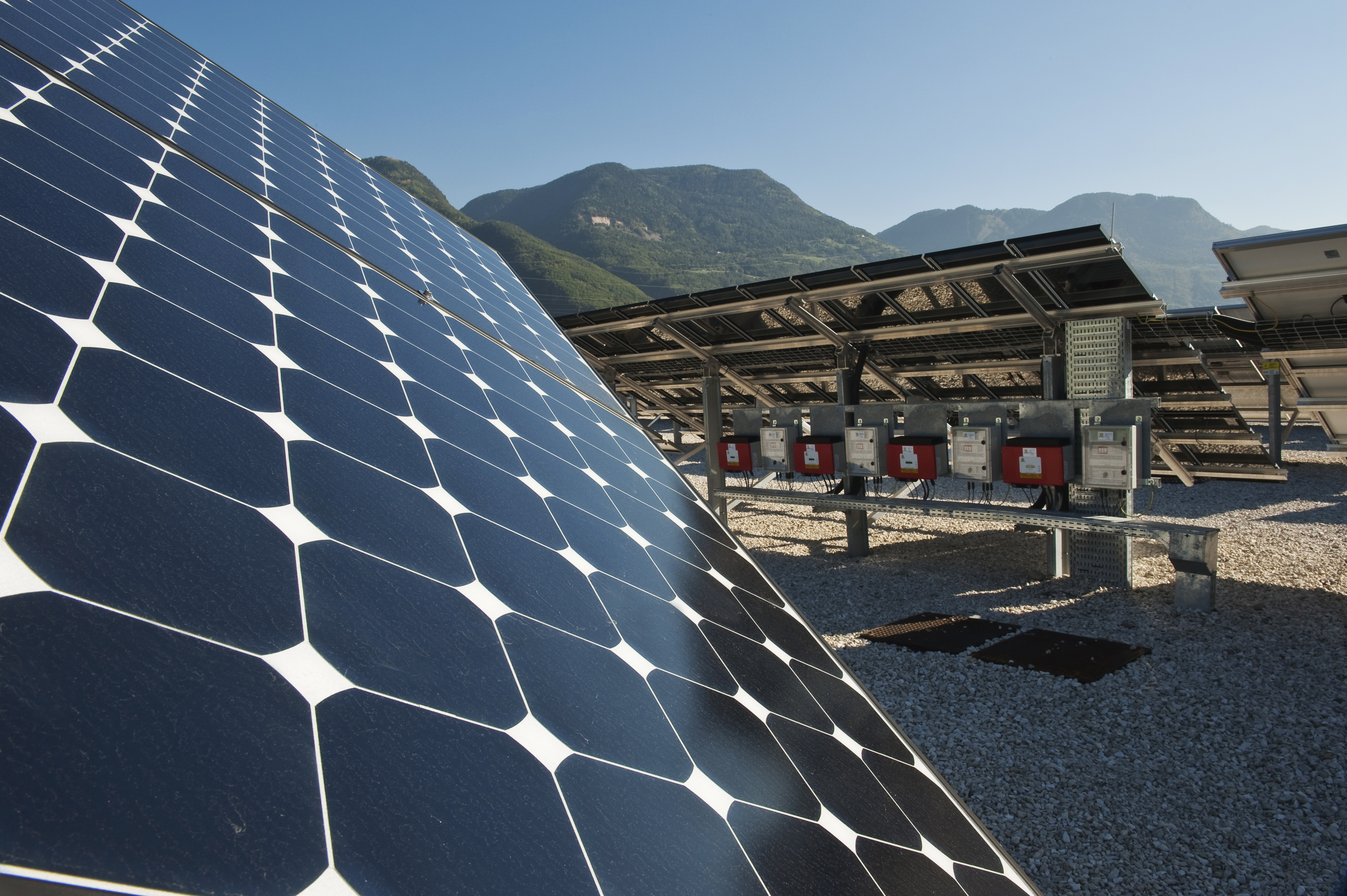 Photovoltaic Performance Tests - Eurac Research