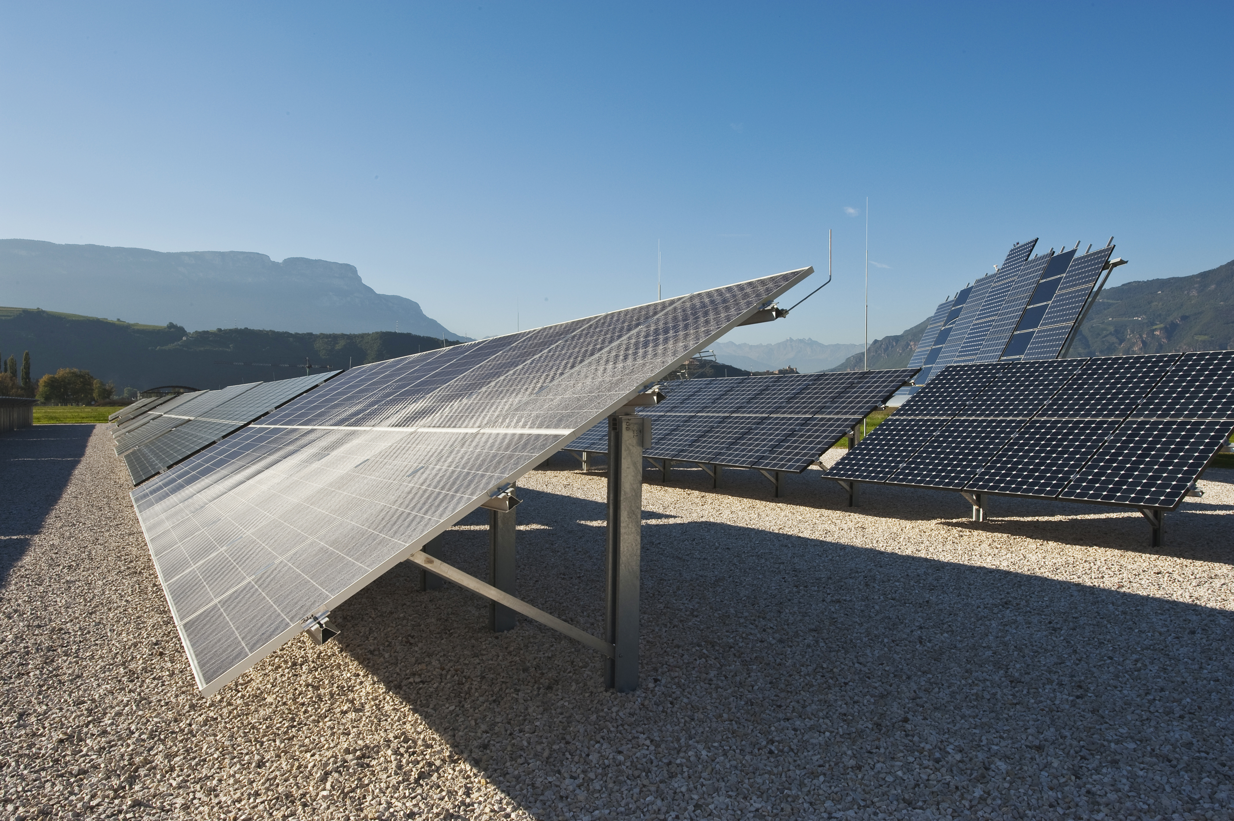 Photovoltaic Performance Tests - Eurac Research