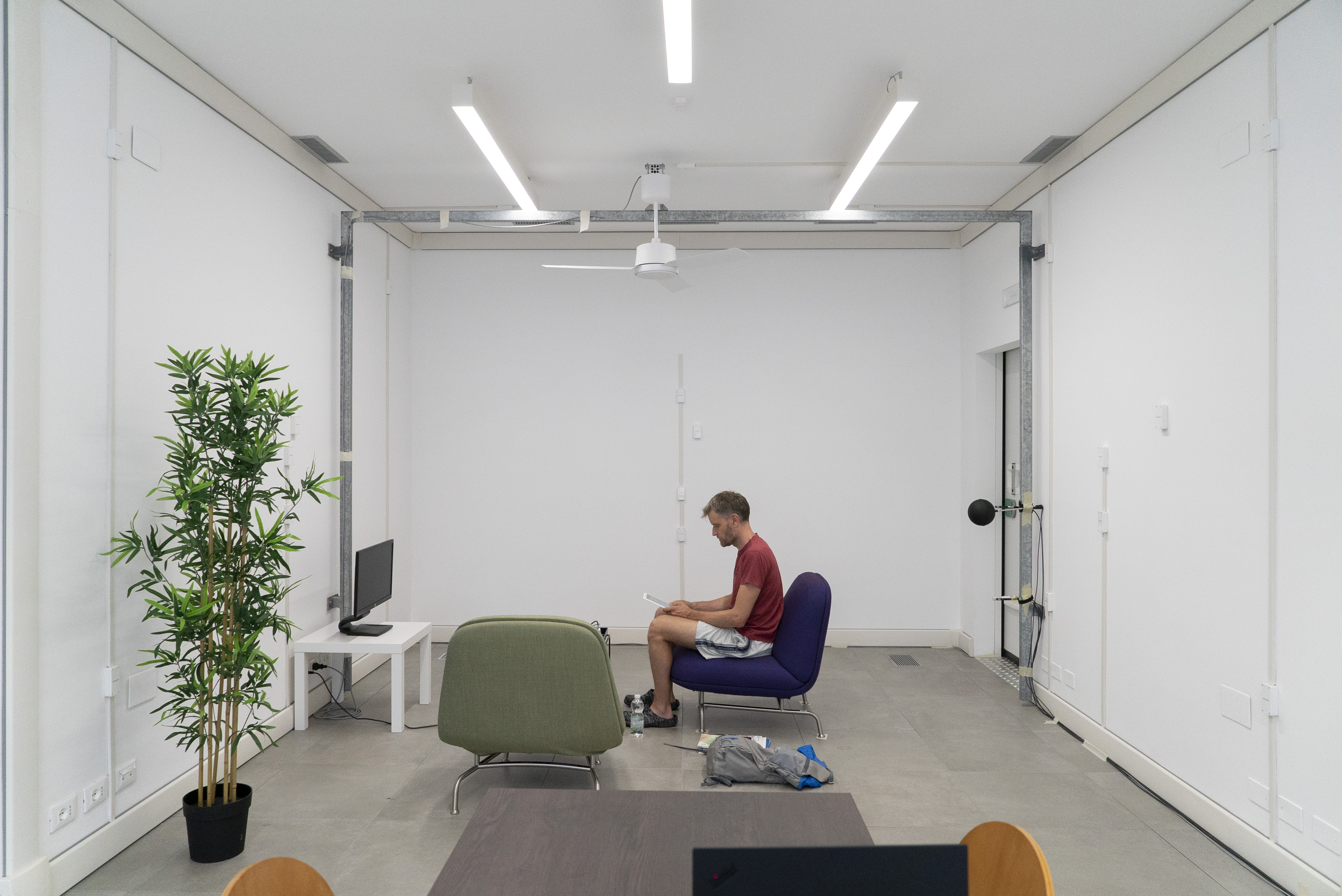 A laboratory for testing comfort, with people inside