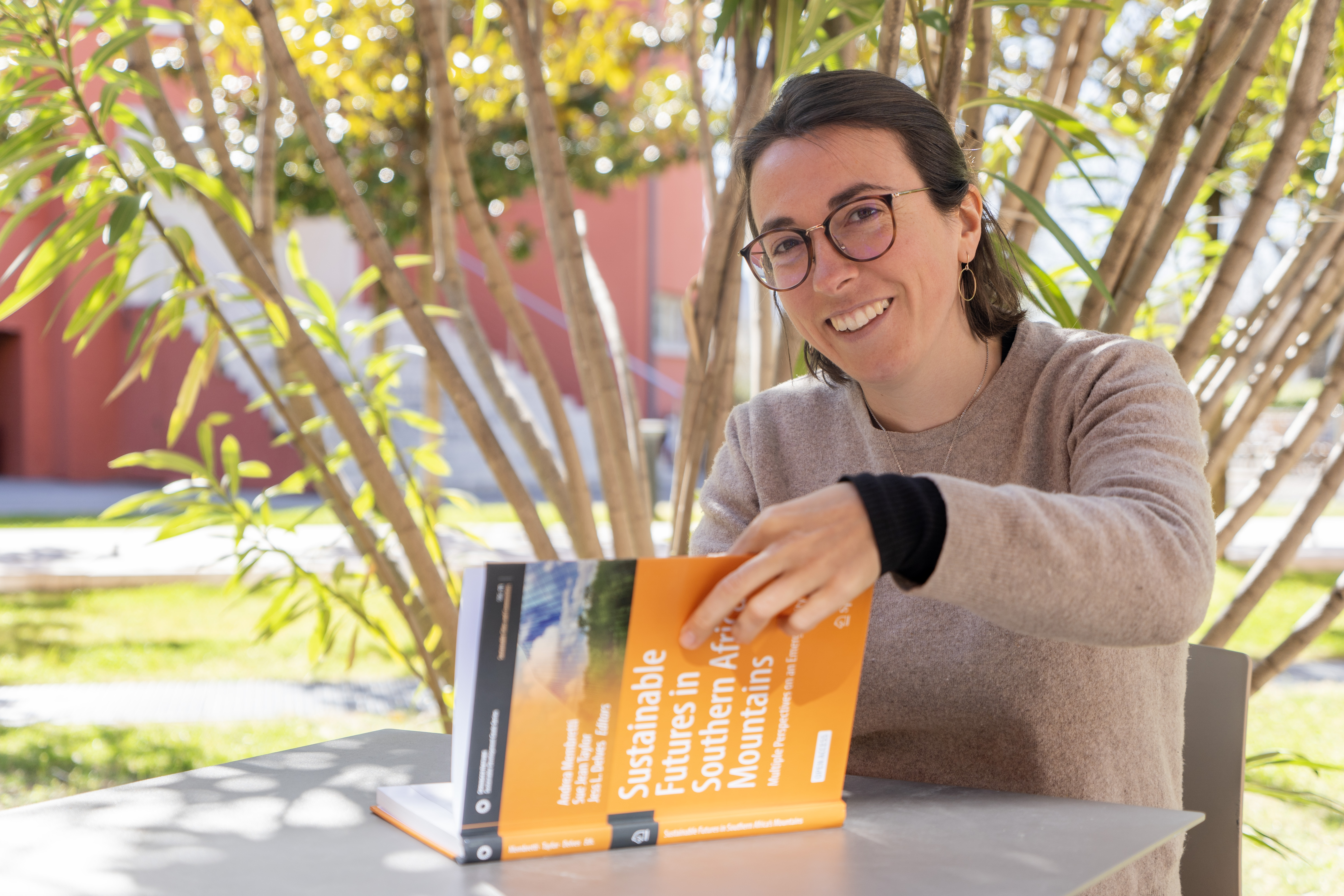 Open access answers for an emerging city - Eurac Research