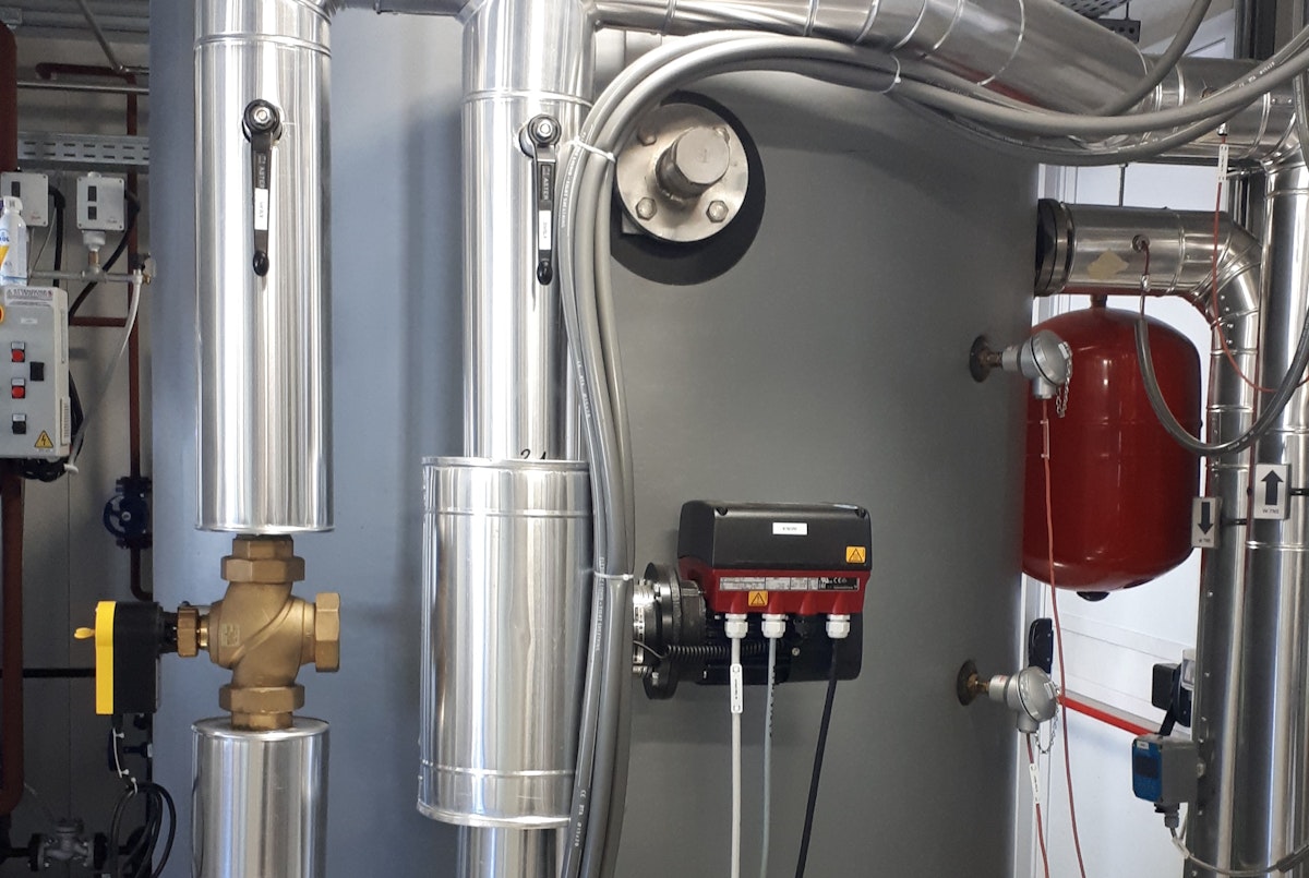 Stratified water storage tanks - Eurac Research