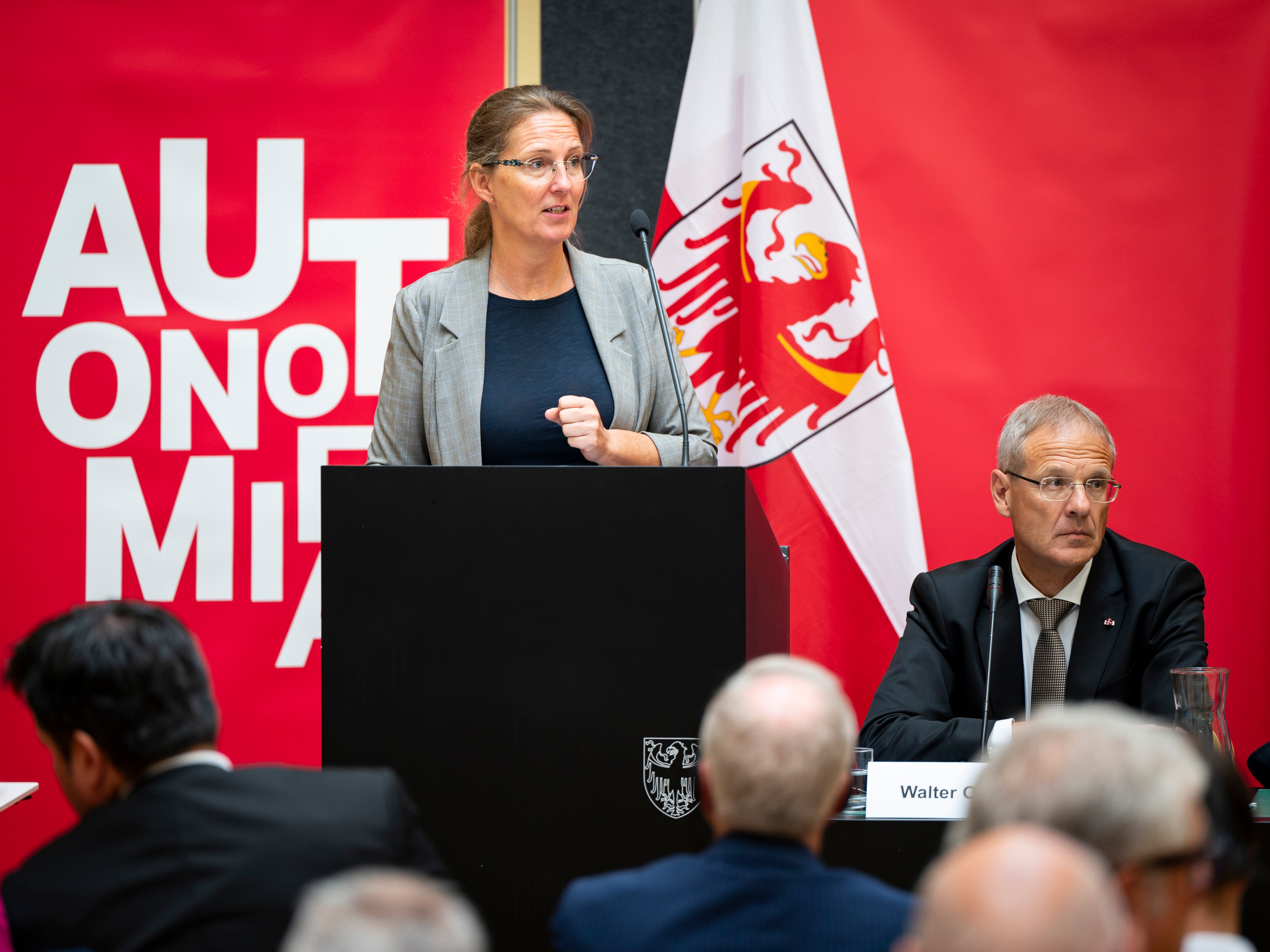 L'autonomia nell'era della digitalizzazione - Eurac Research